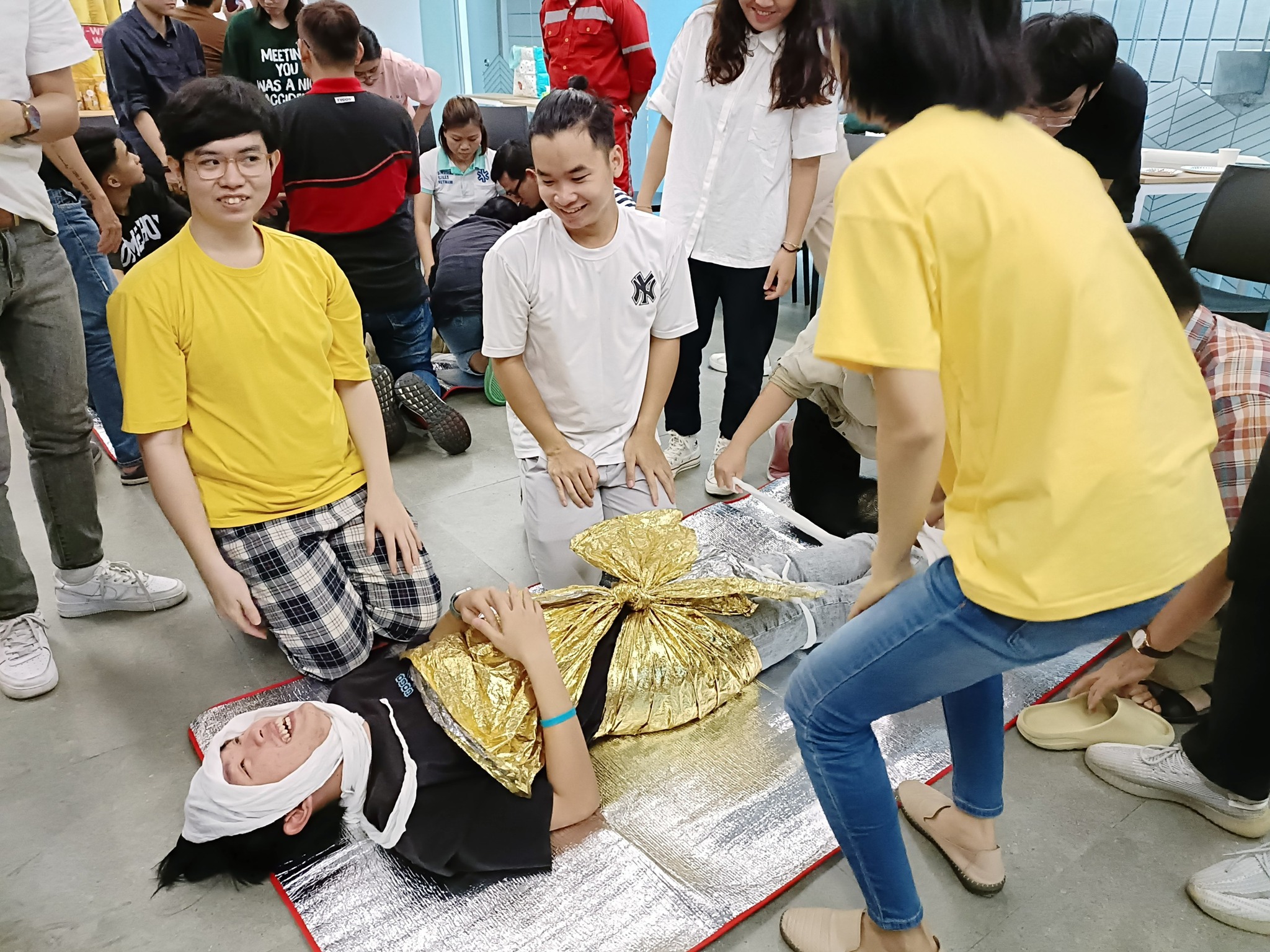 First aid skills for the Deaf - Kỹ năng Sinh tồn SSVN